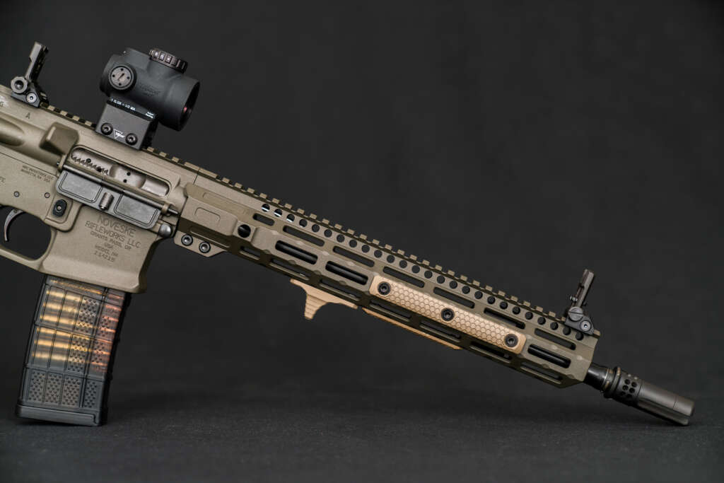 Noveske Gen 3 & Geissele – 5.56 NATO – OD Gunmetal & FDE – 13.9″ Pinned ...